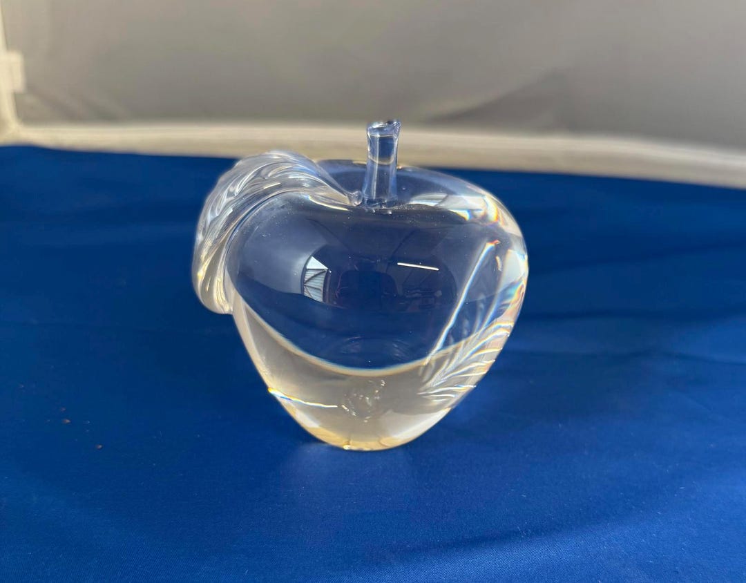 Solid Crystal Apple Paperweight, Clear Glass Apple Figure With Stem ...