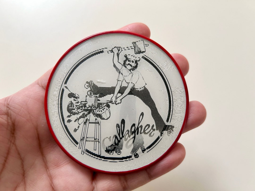 Vintage Vari-vue Lenticular Gallagher Button - Etsy