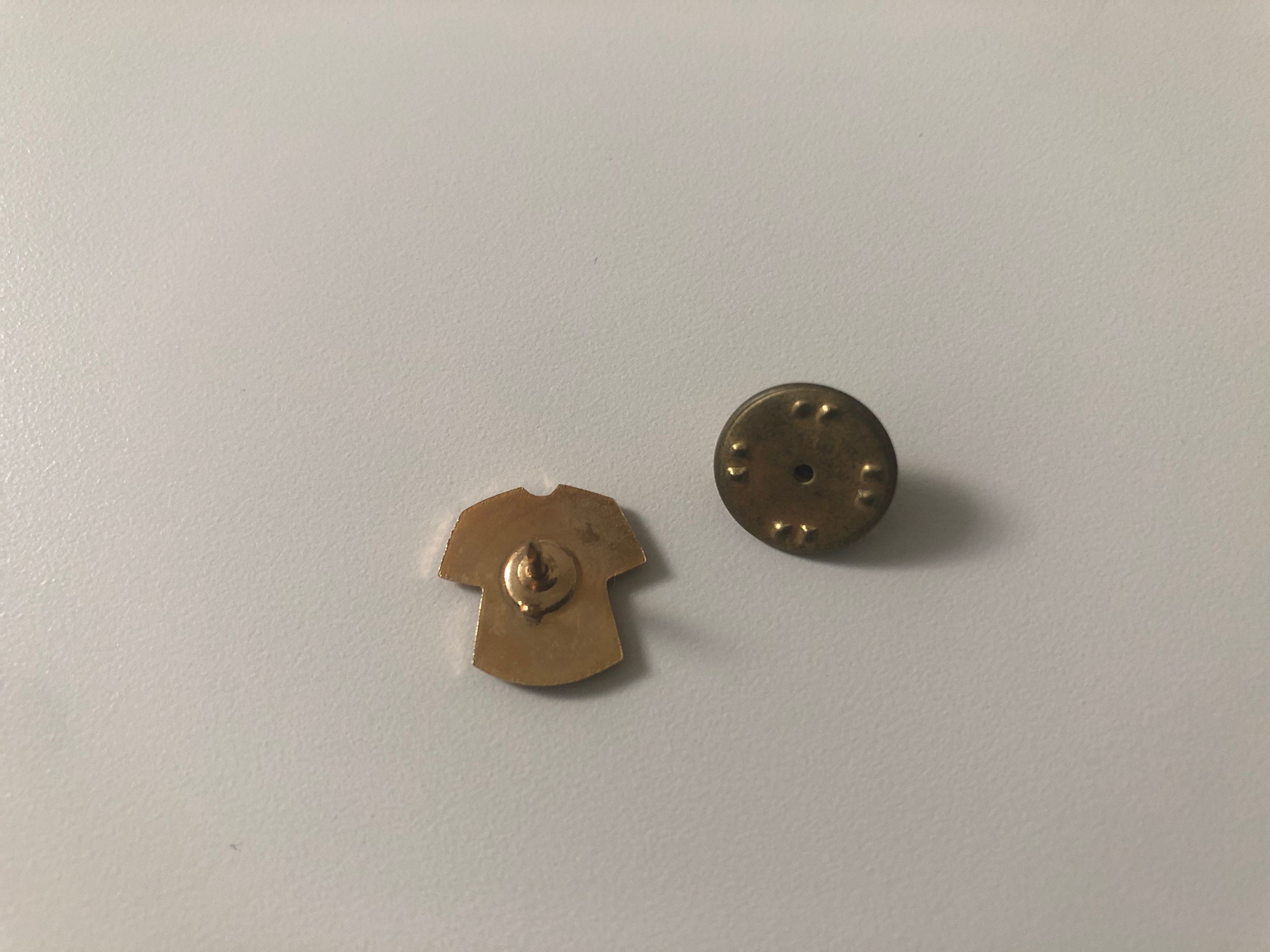 Vintage T-shirt Enamel Lapel Pin - Etsy