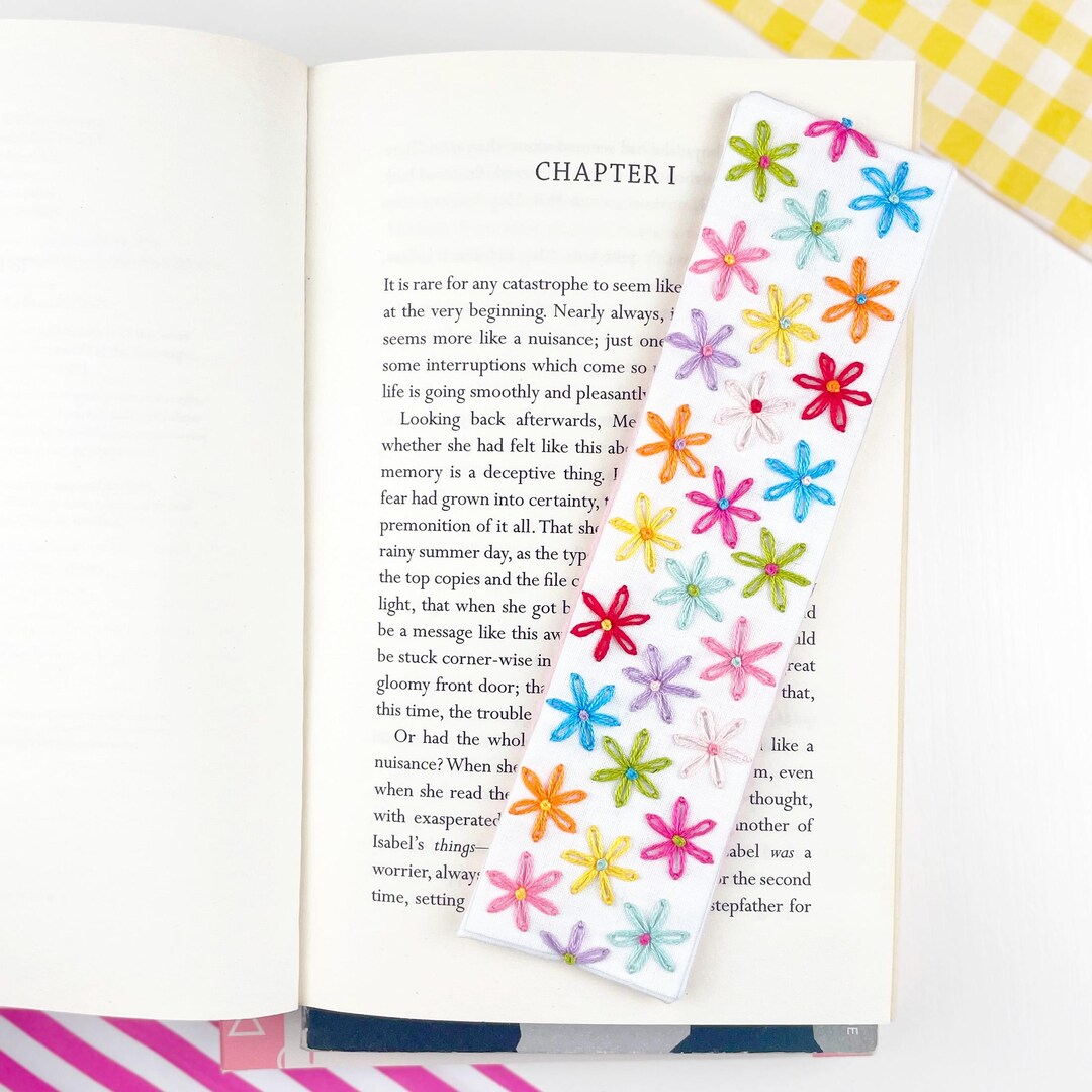 Floral Hand Embroidery Bookmark Kit: DIY Beginner Project - Etsy
