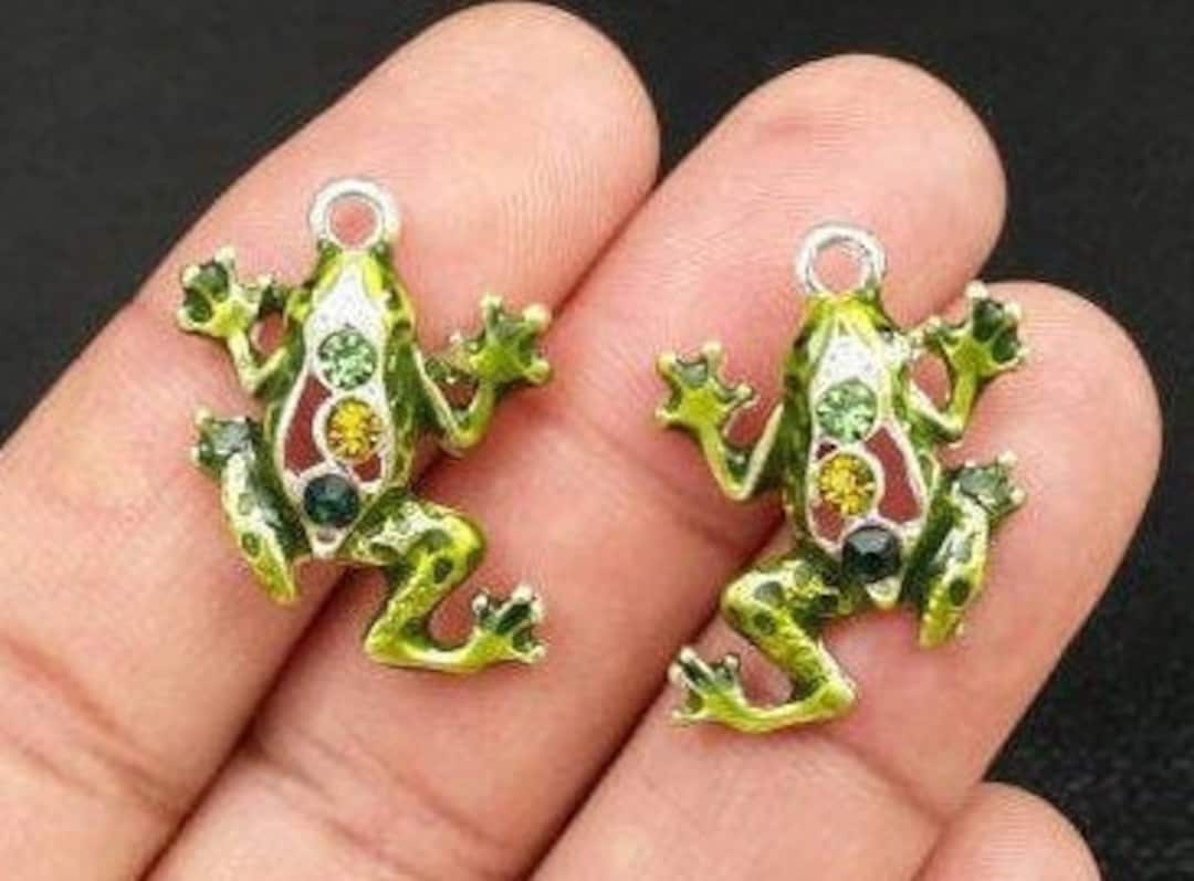 Pair of Beautiful Green Enamel Frogs Earrings Charms Toad Pendants Frog ...