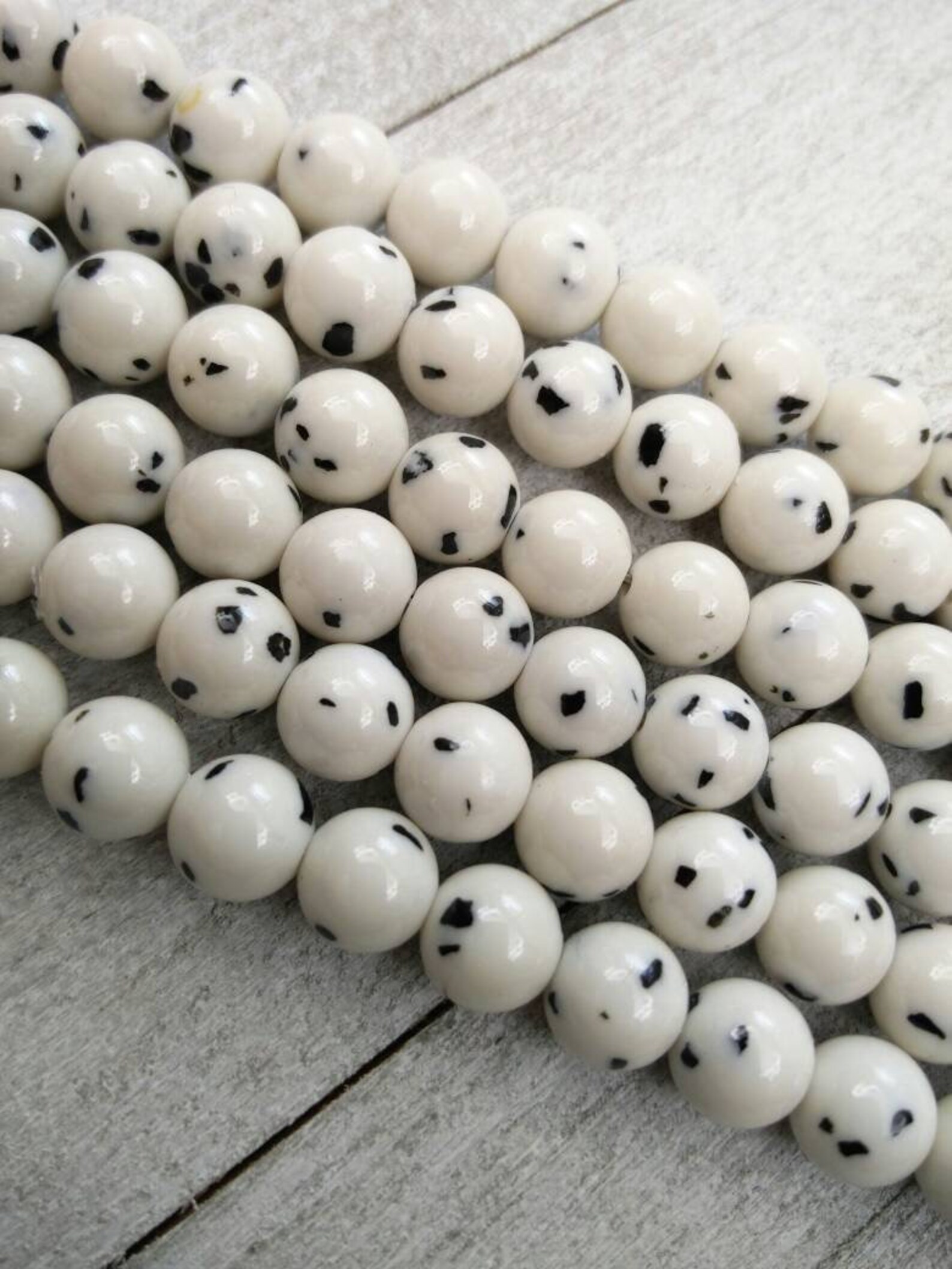 Dalmatian Beads 6mm 8mm 10mm 12mm Round White Mashan Candy - Etsy
