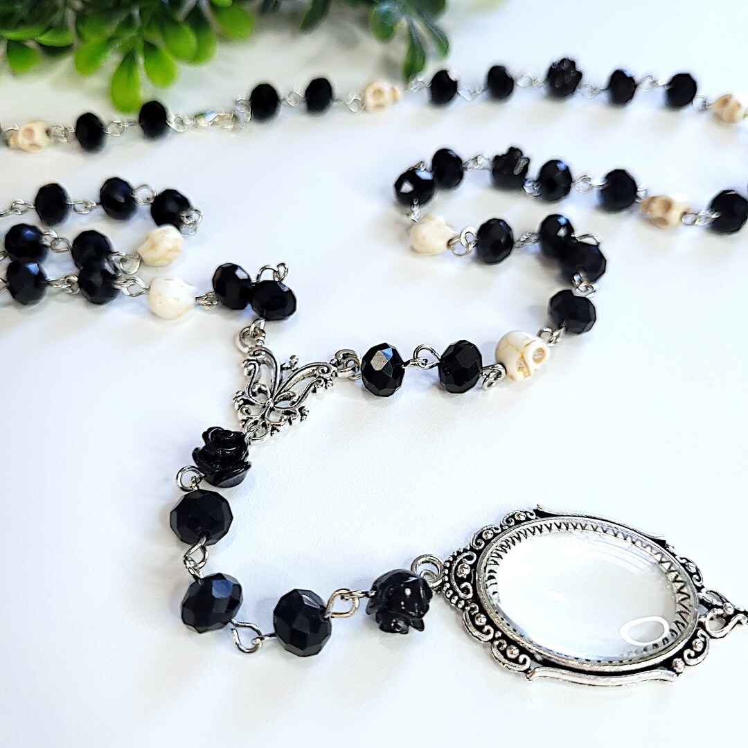 Monocle Magnifier Gothic Victorian Rosary With Black Beads, Black Roses ...
