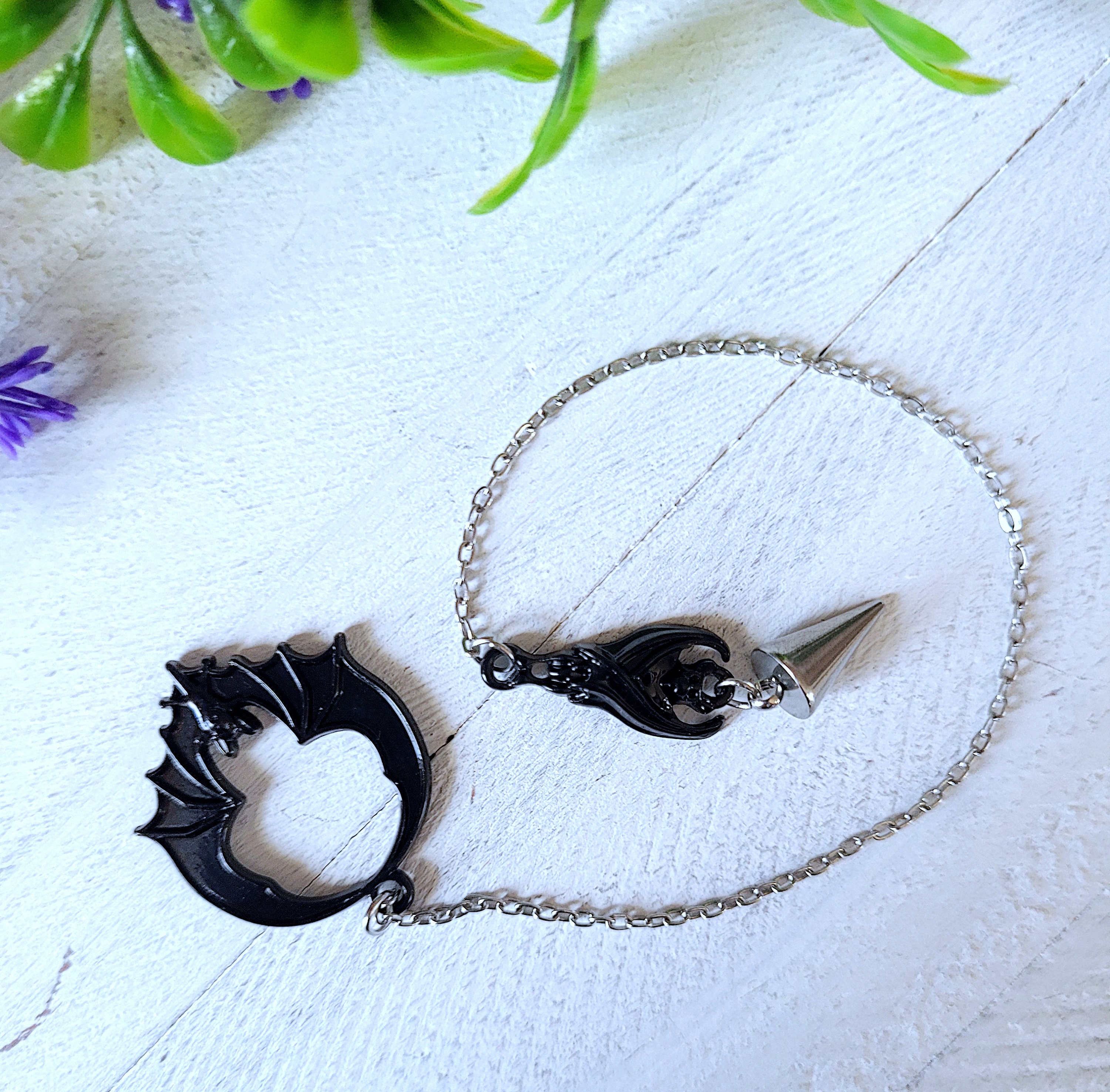 Black Bat Pendulum / Black Pendulum / Metal Pendulum / Dowsing - Etsy