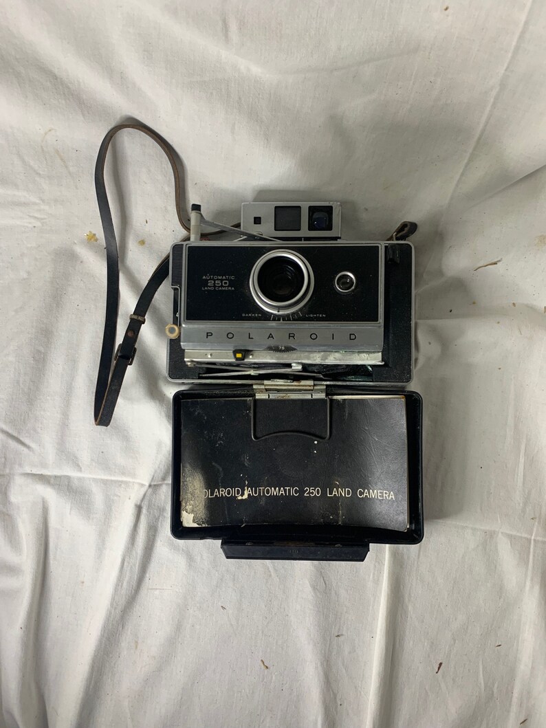 Vintage Polaroid Automatic 250 Land Camera Has Not Been Tested - Etsy