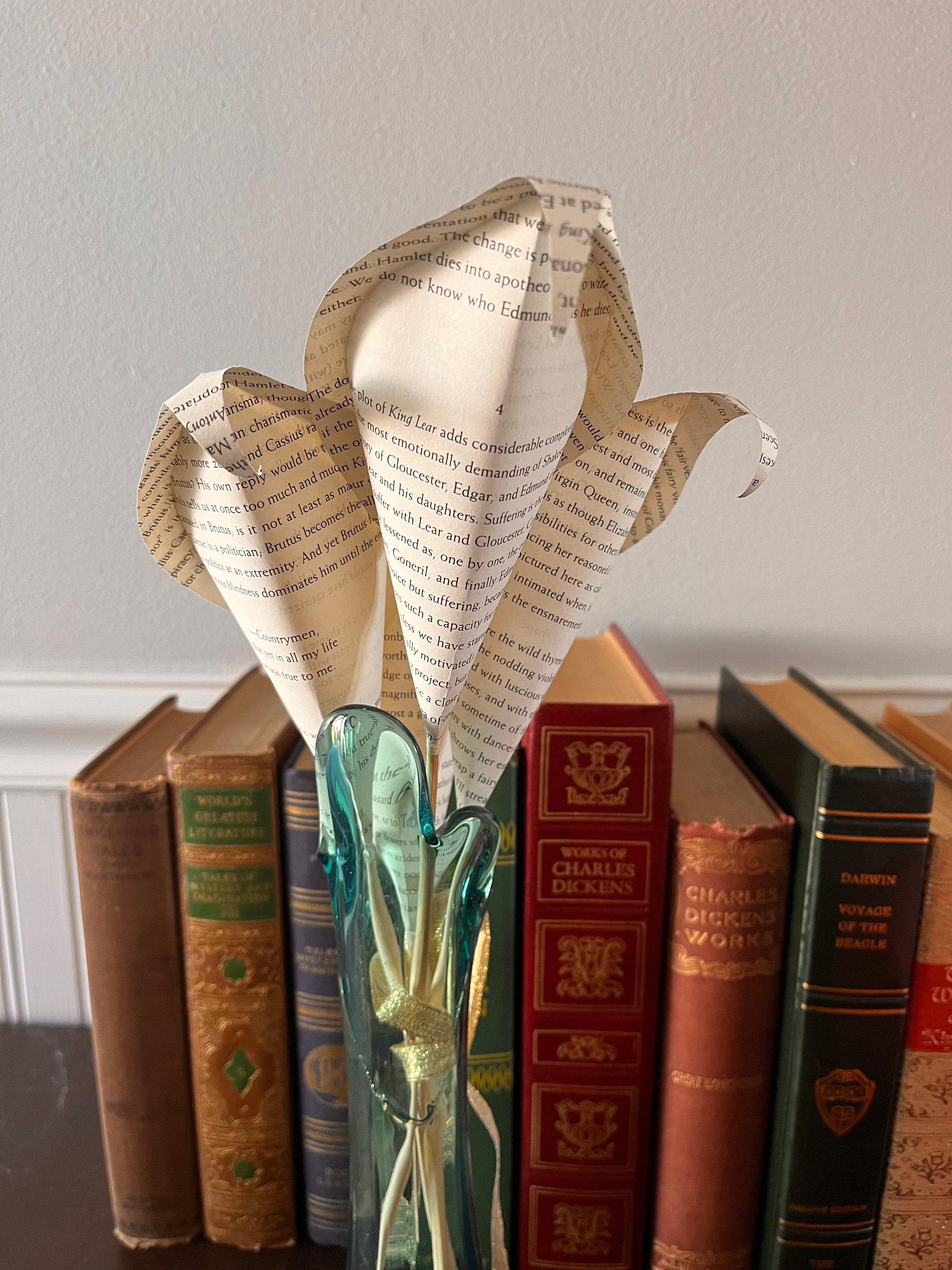 Book Page Calla Lilies (book Flowers) - Etsy
