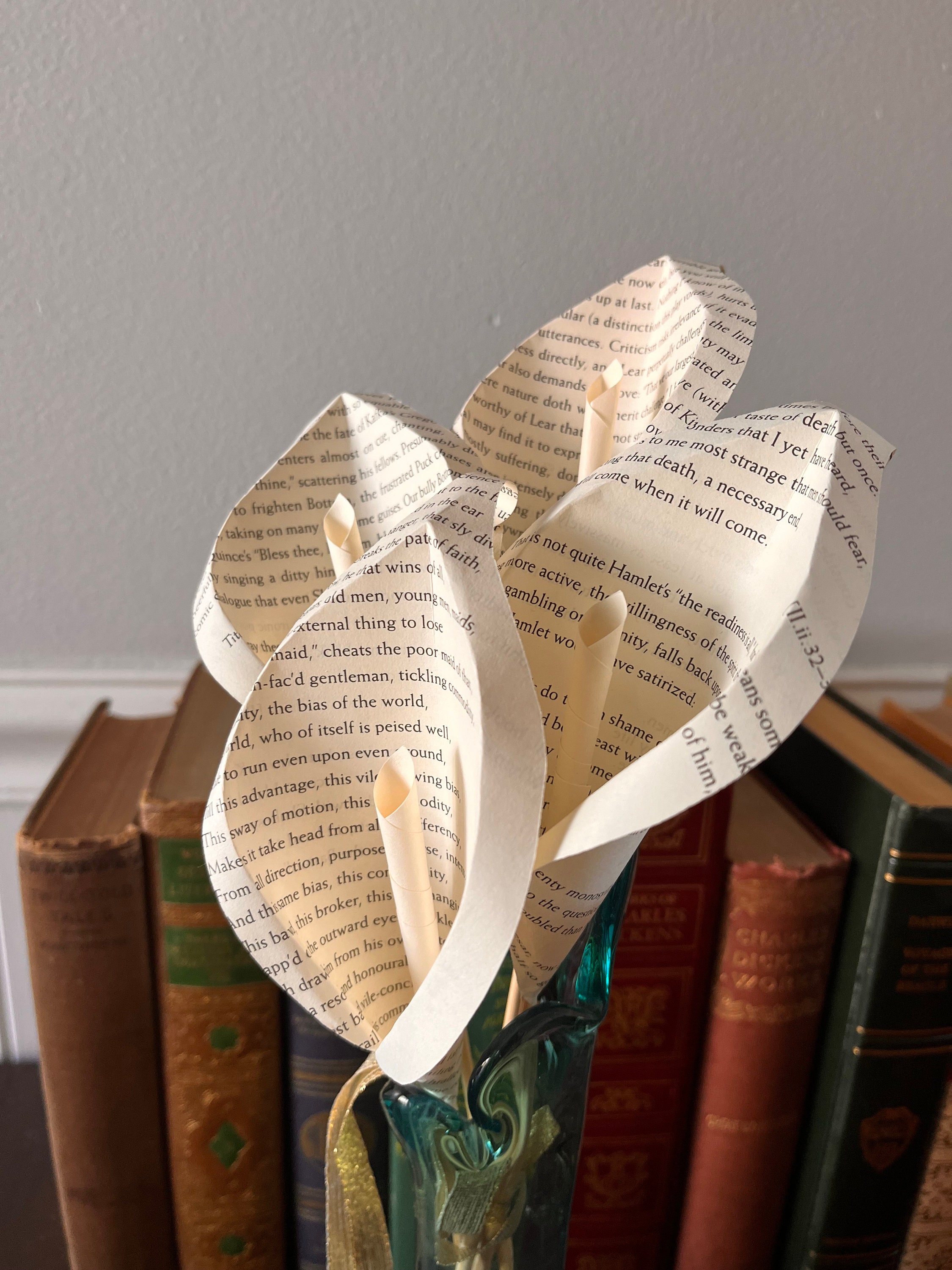 Book Page Calla Lilies (book Flowers) - Etsy