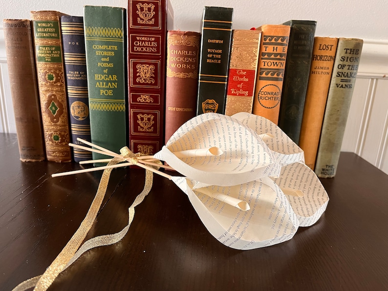 Book Page Calla Lilies (book Flowers) - Etsy