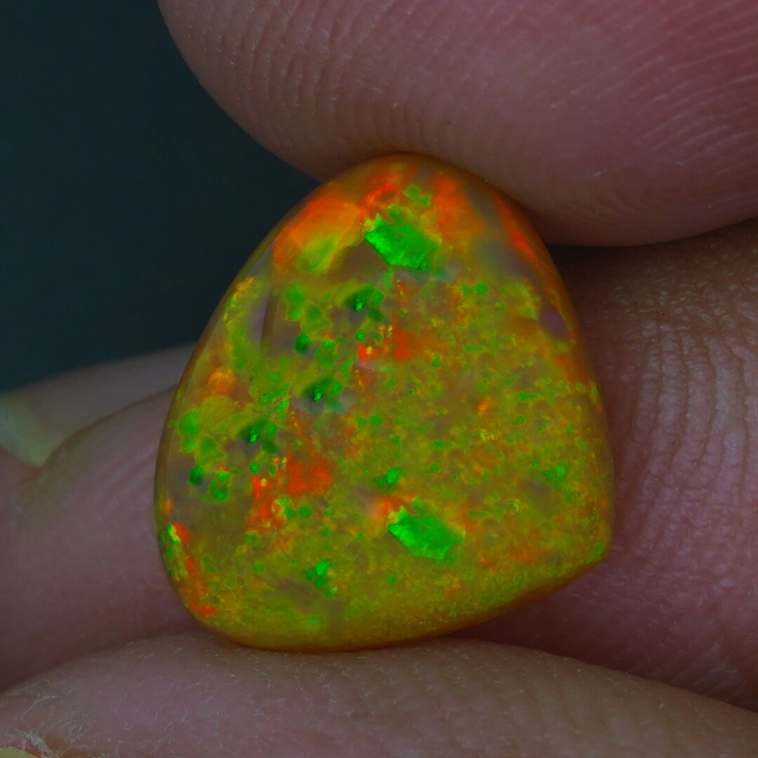 2.60 CT Suprising Fire Flashing Ethiopian Rainbow Opal Cabochon Loose ...