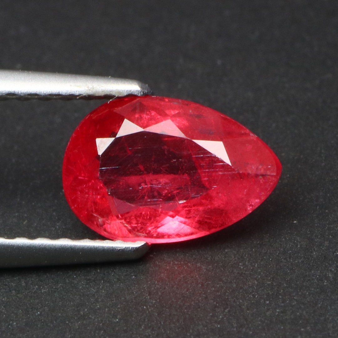 1.19 Ct Top Range Attractive Vivid Red Semi-transparent - Etsy