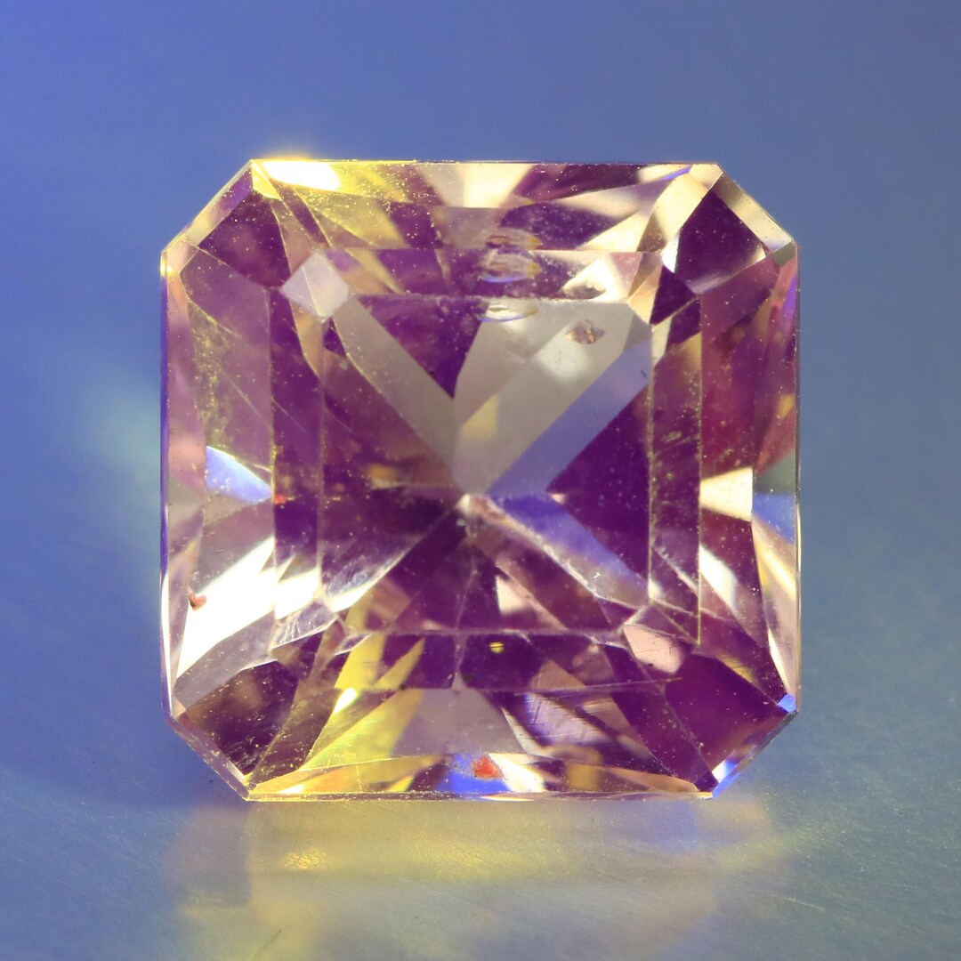 Scapolite 5.04 Ct Fluorescent Light Color Change 100% Natural Scapolite ...