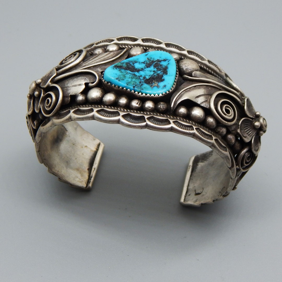 Superb Quality Handcrafted Sterling Silver Apachito Kingman Turquoises ...