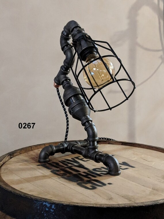 Industrial Pipe Desk Lamp Table Lamps Black Metal – Vintagelite