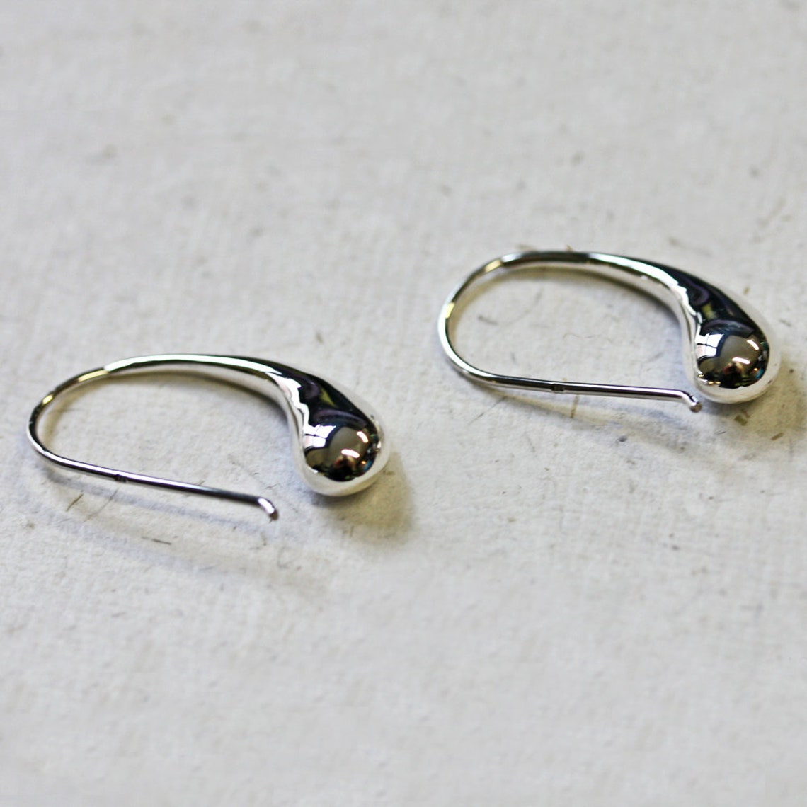 Silver Raindrop Earrings / Teardrop / Sterling Silver Earrings - Etsy