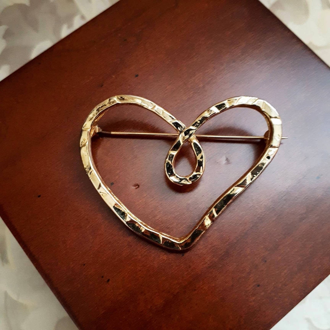 Gold Tone Large Size Open Heart Pin Brooch. Gift Idea. - Etsy