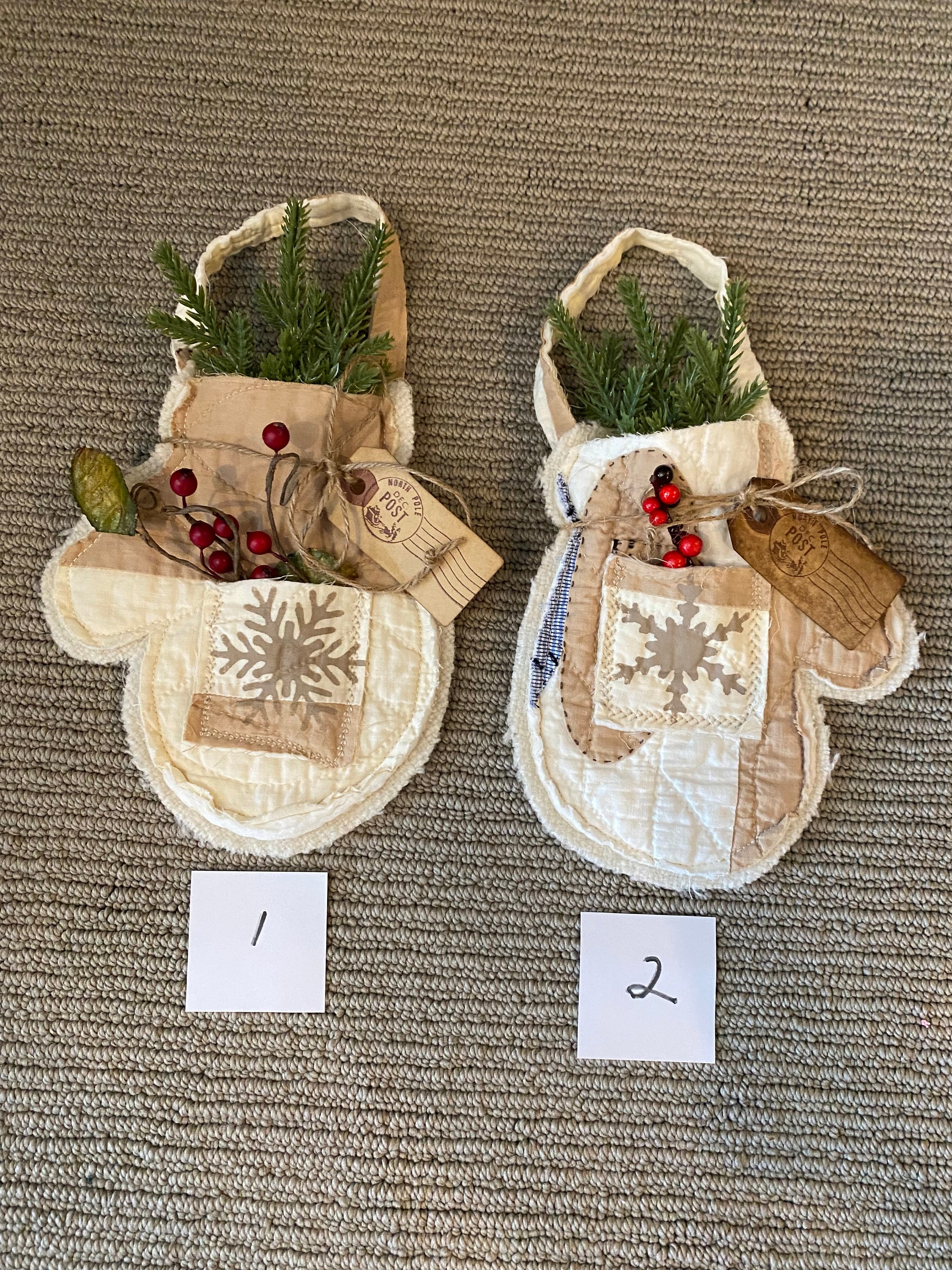 Quilted Mitten Hanging Quilt Mitten Christmas Decor Vintage - Etsy