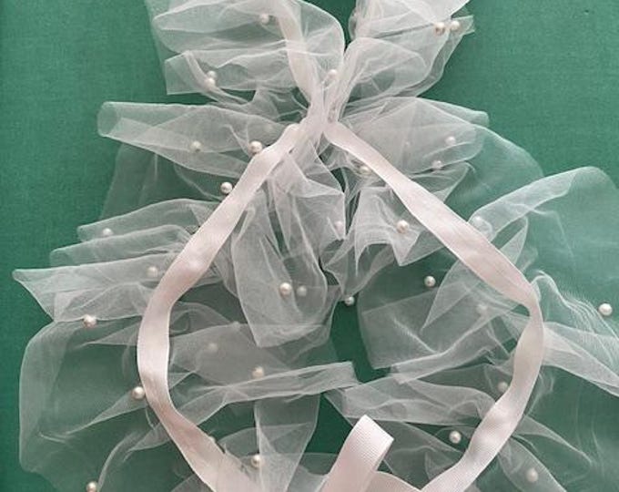 Bridal Emergency! Wrist Loop Train Bustle, Wedding Train Loop Bracelet ...