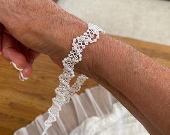 Bridal Emergency! Wrist Loop Train Bustle, Wedding Train Loop Bracelet ...