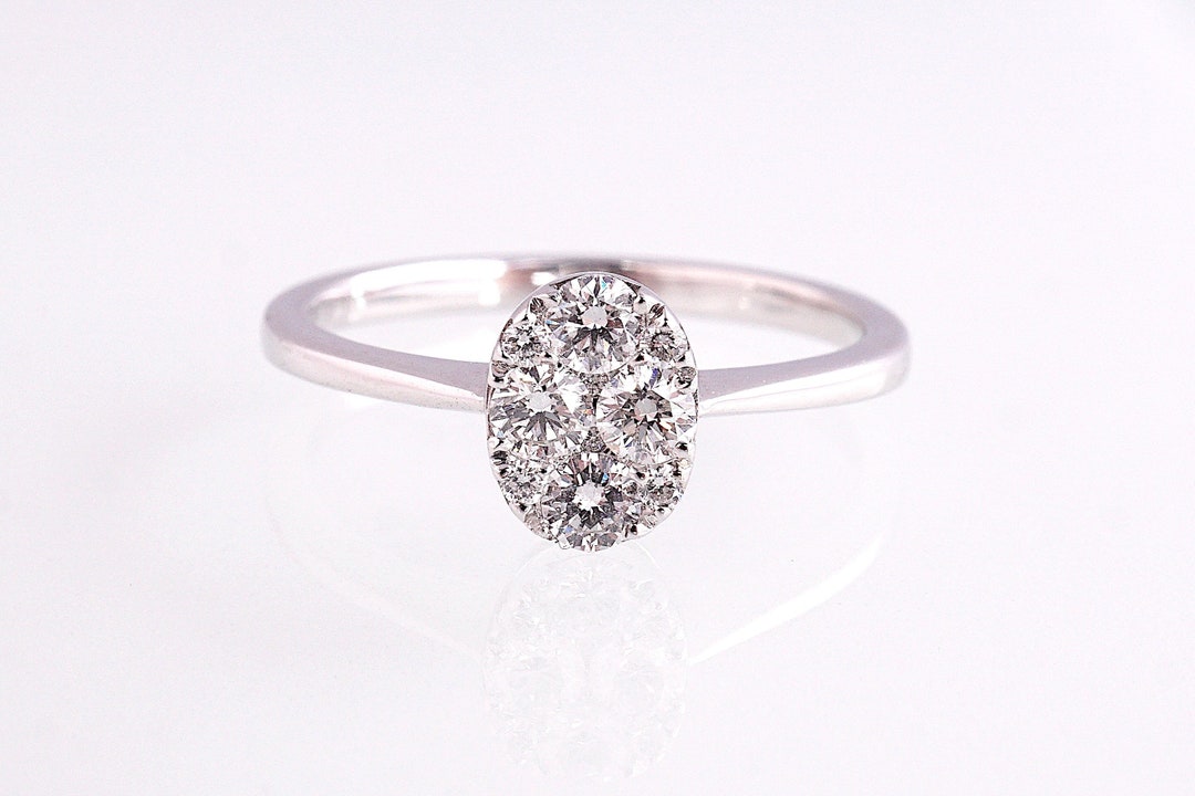 18k Oval Illusion Engagement Ring - Etsy