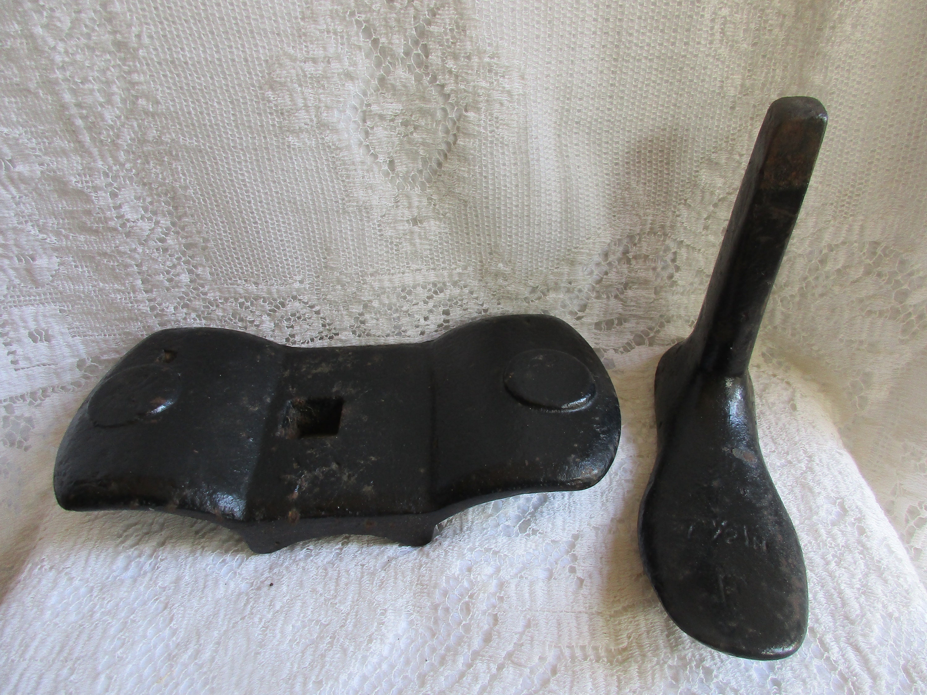 Vintage / Antique Victorian COBBLERS IRON Ladies Shoe Last and Separate ...