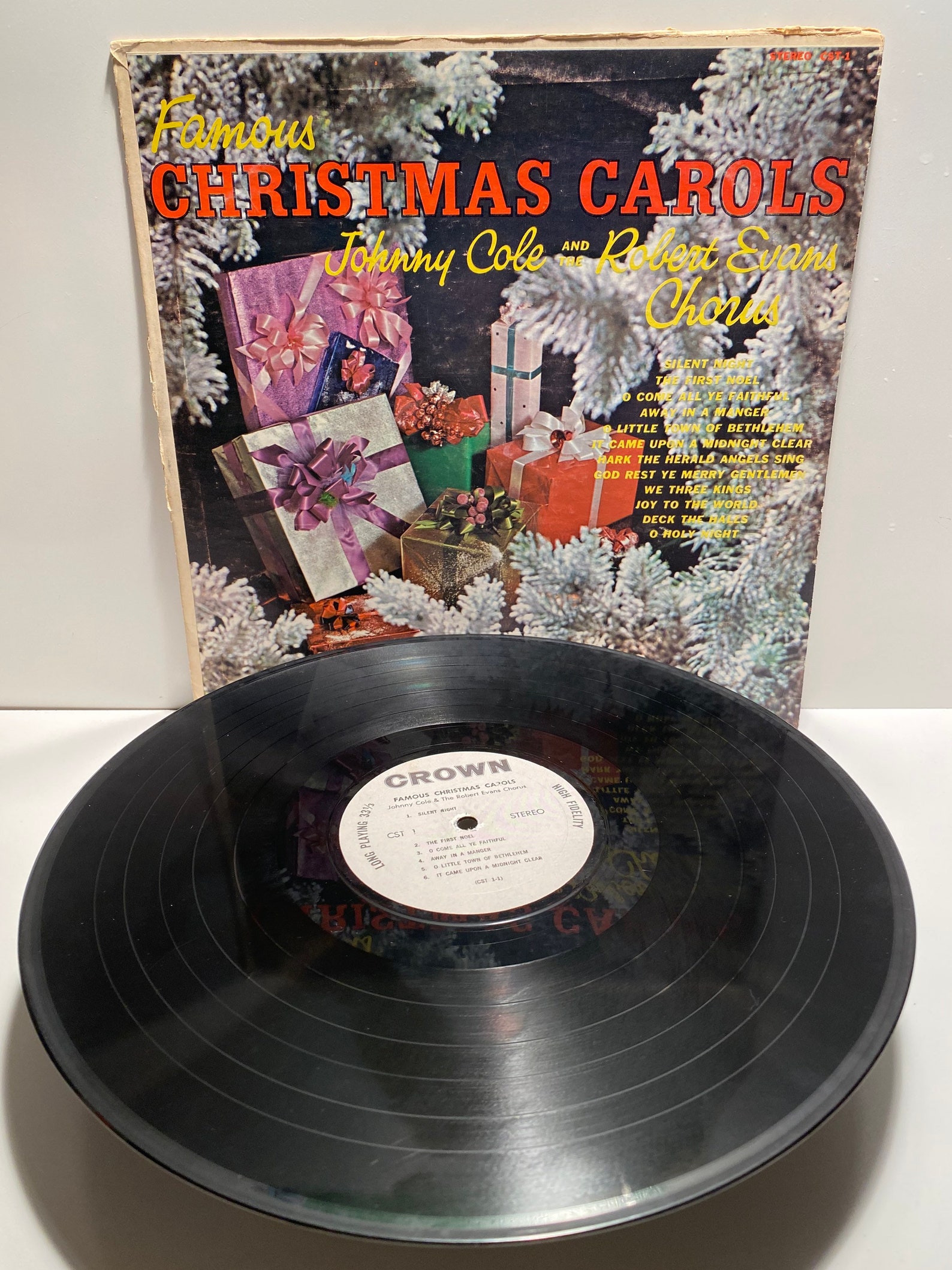 Johnny Cole and the Robert Evans Chorus and the Famous Christmas Carols ...