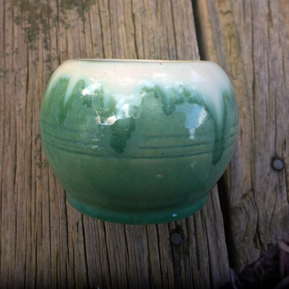 REMUED SQUAT Drip VASE Australian Pottery 8cm Sm Chip 30 Base - Etsy