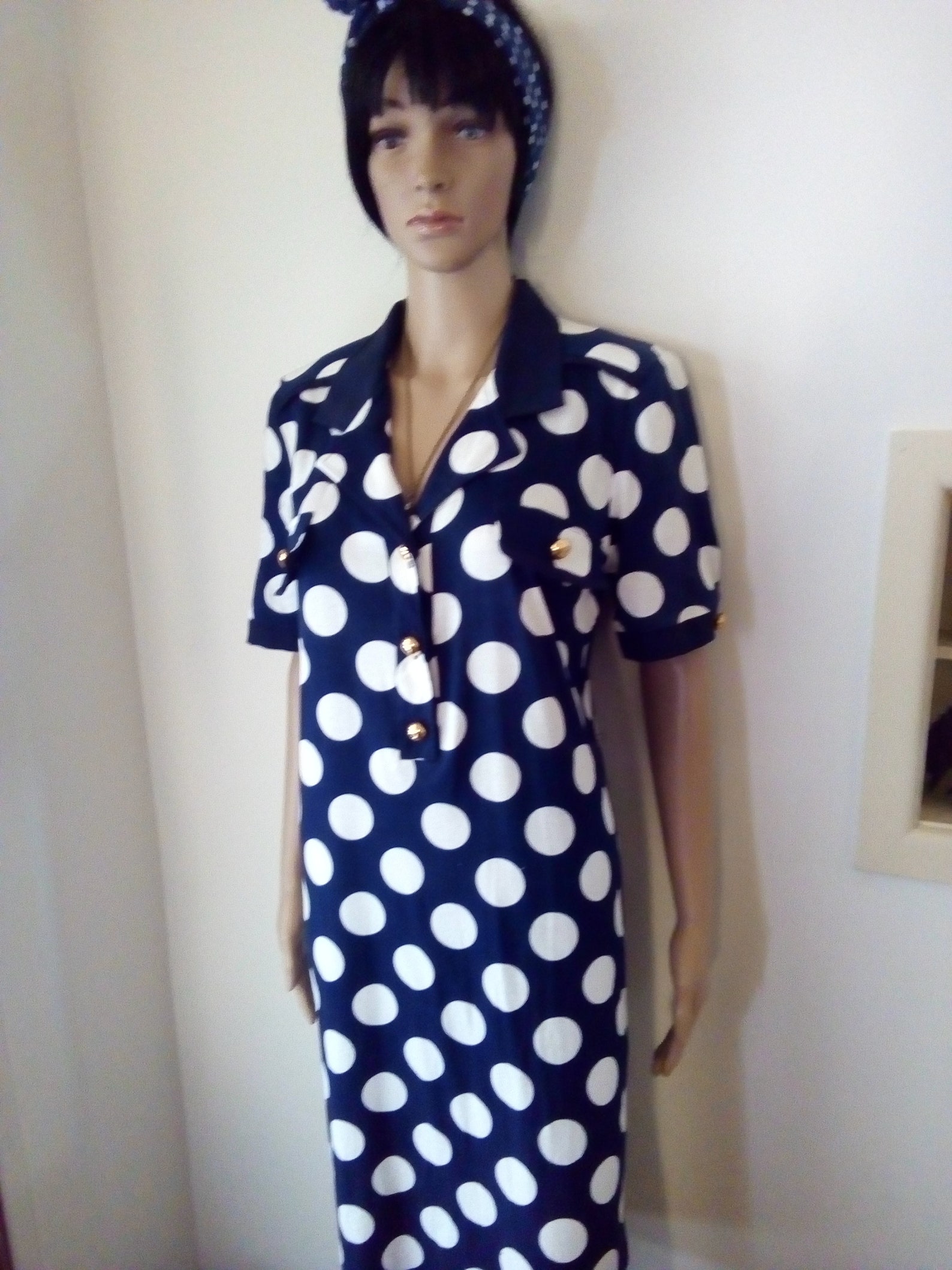 Vintage blue dress with white spots. Medium - Etsy.de