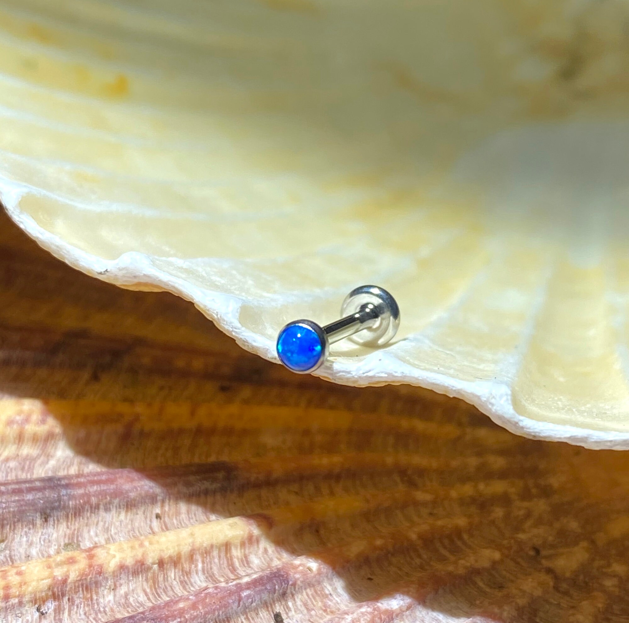 ASTM:F-136 Titanium Labret 1.2x6/8/10mm 3mm Blue Opal Disc Top | Etsy