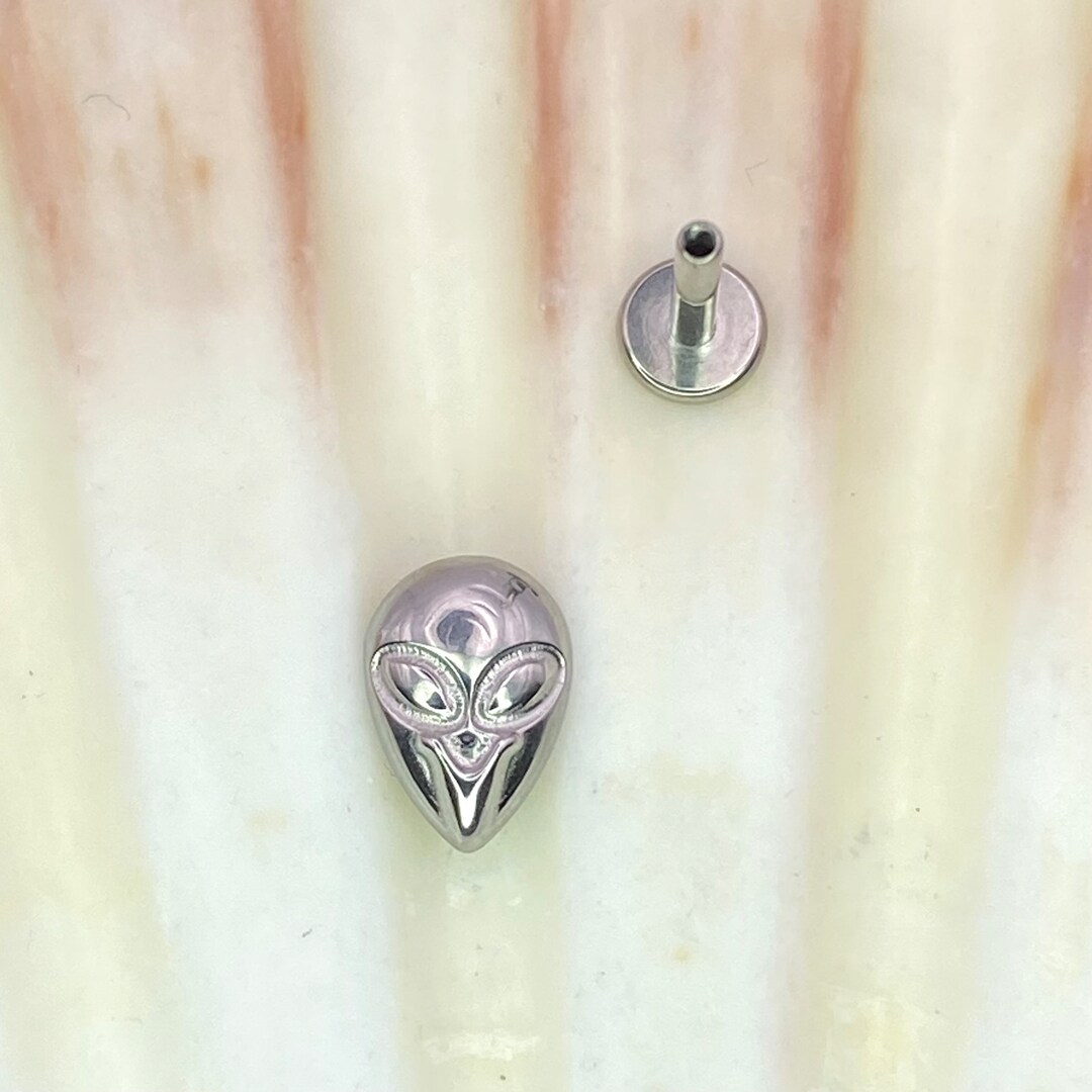 ALIEN FACE Disc Top Internal Thread Medical Grade Titanium ASTM F136 ...