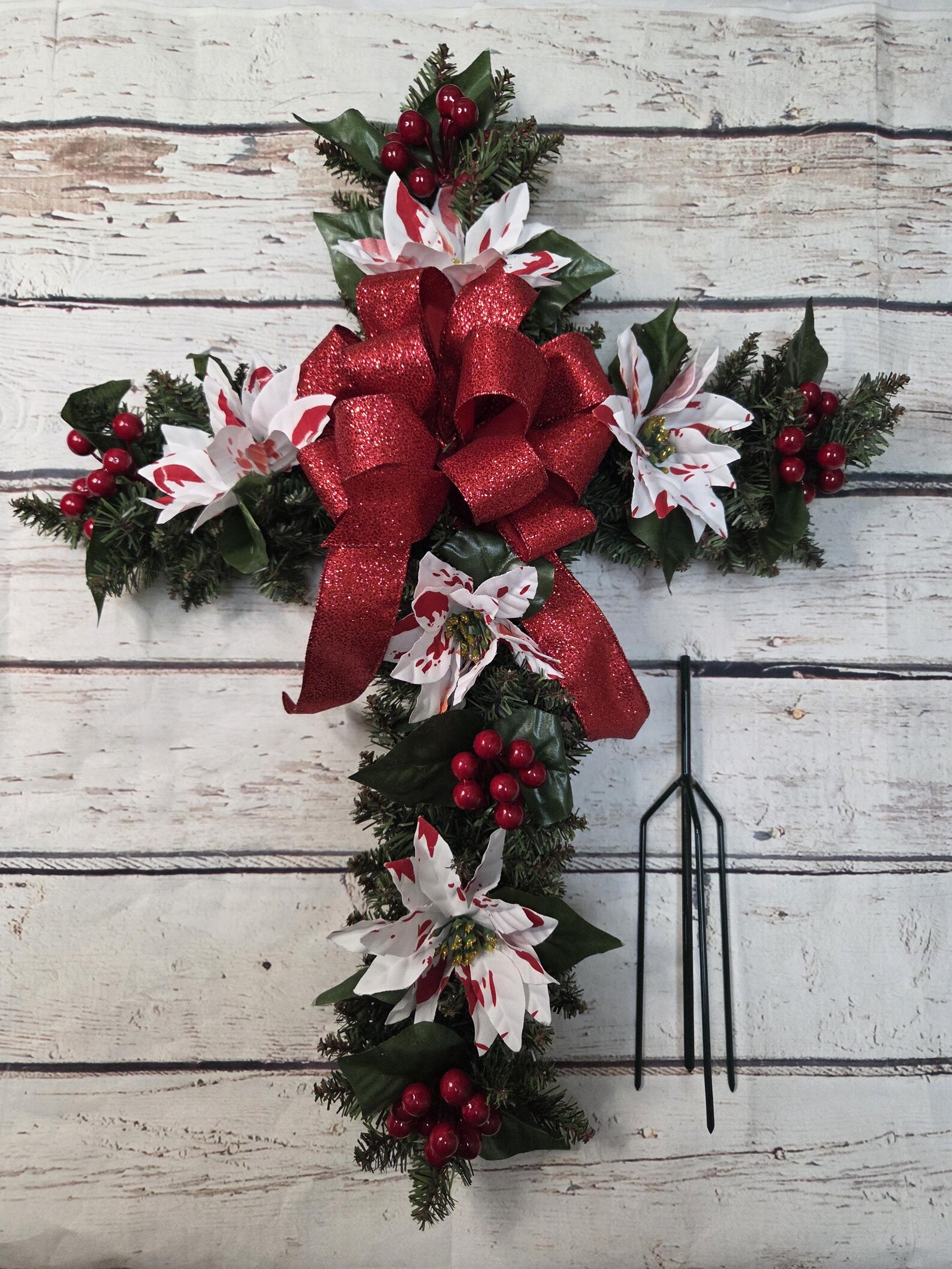 Christmas Pine Cross, Poinsettias, Cemetery Decoration, Cemetery ...