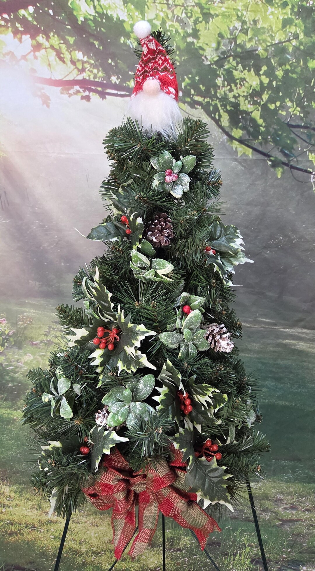 Gnome Christmas Tree, Pine, Cemetery Decoration, Cemetery Flowers ...