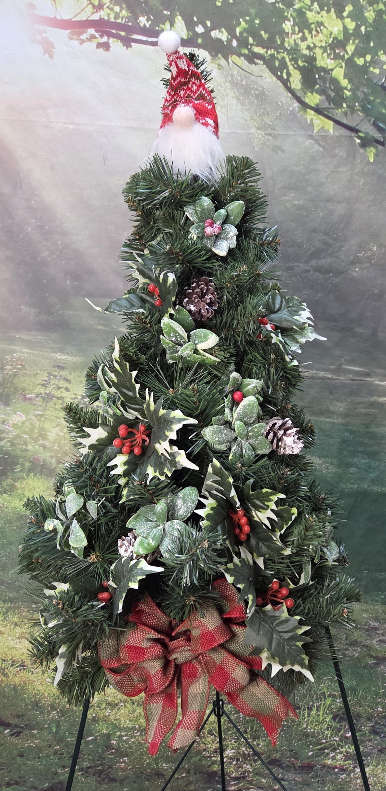 Gnome Christmas Tree, Pine, Cemetery Decoration, Cemetery Flowers ...