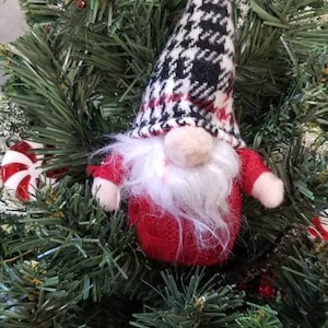 Gnome Christmas Tree, Pine, Cemetery Decoration, Cemetery Flowers ...