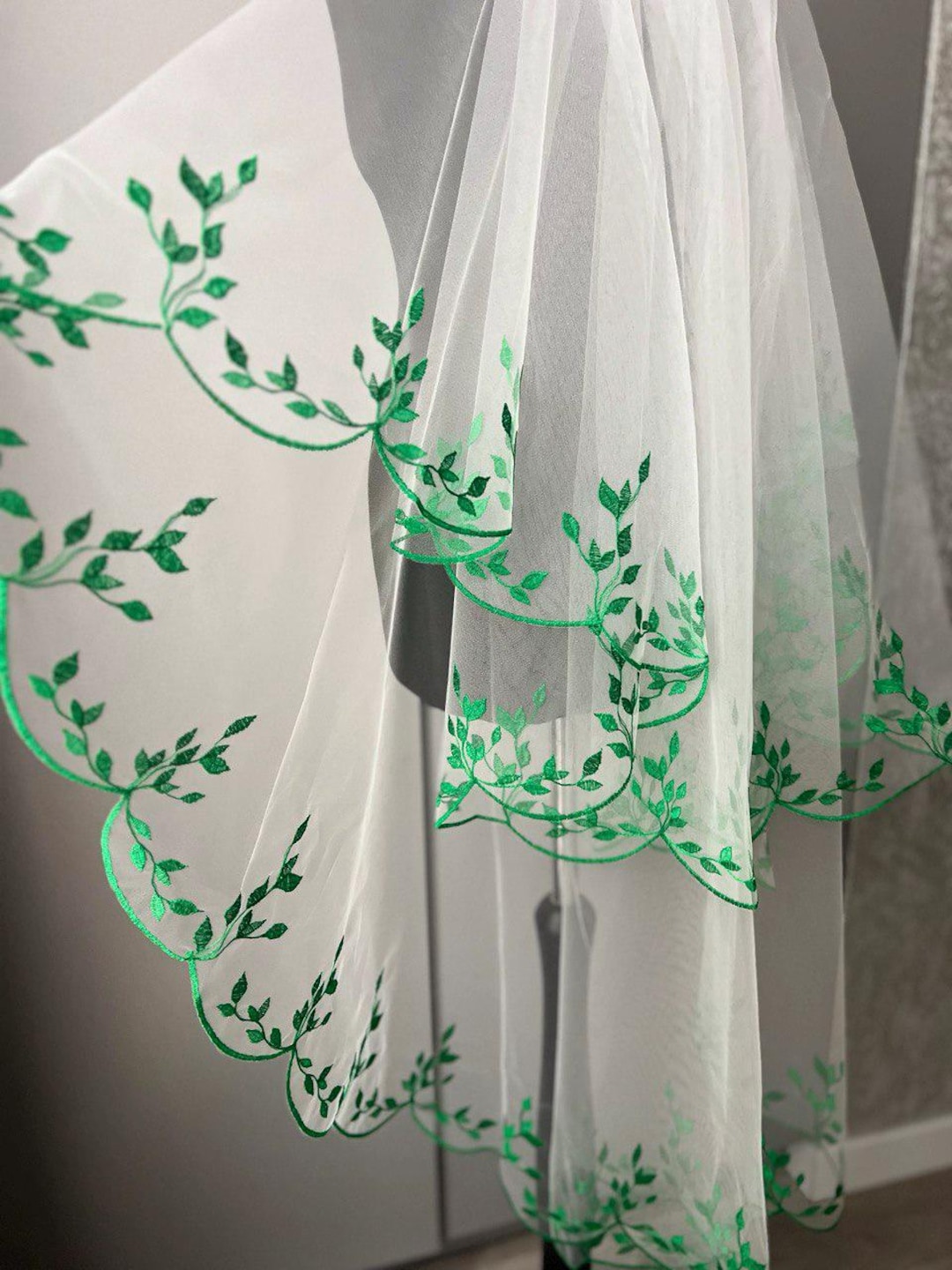 Emerald Green Leaf Veil Forest Wedding Veil Floral Bridal Wedding ...