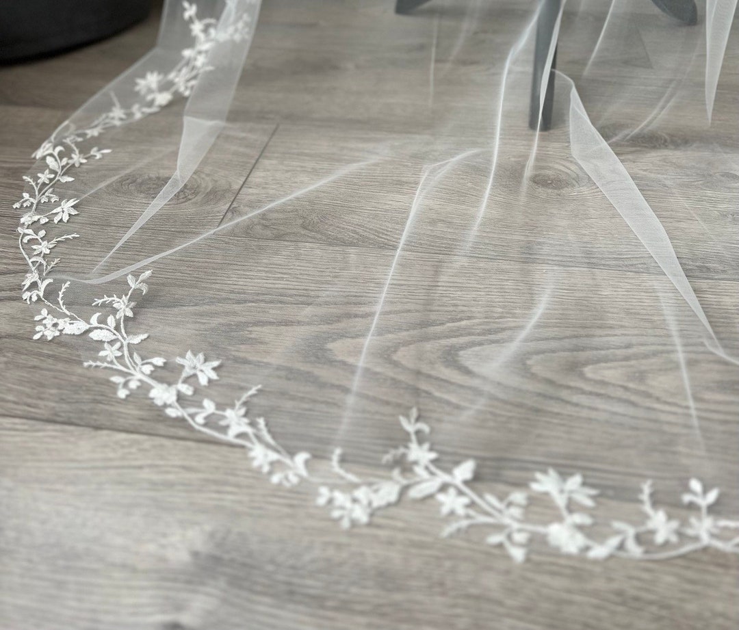 Floral Veil for Bride Lace Wedding Veil Leaf Edge Romantic Cathedral ...