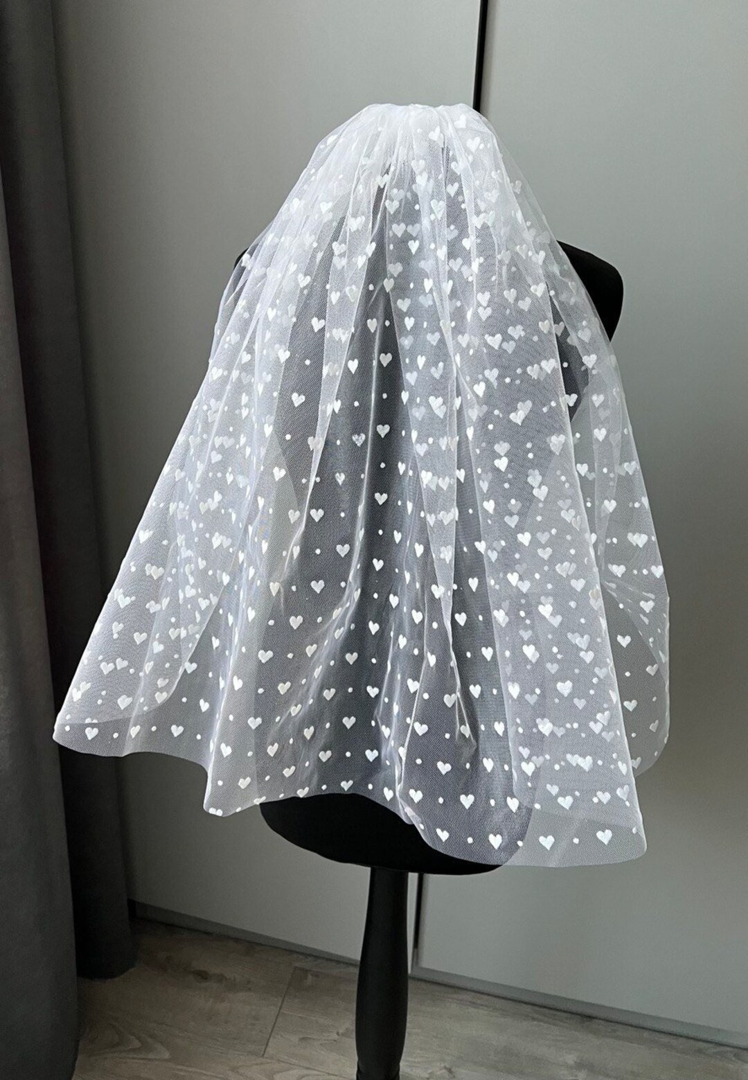 Heart Wedding Veil Bachelorette Hen Party Bride to Be Unique Veil Heart ...