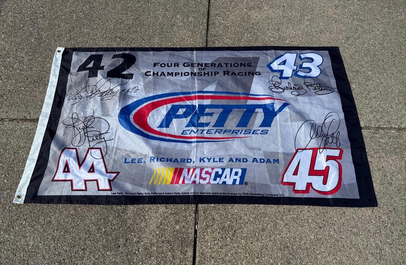 Vintage 4 Generations of Petty Racing Flag 2000 - Etsy