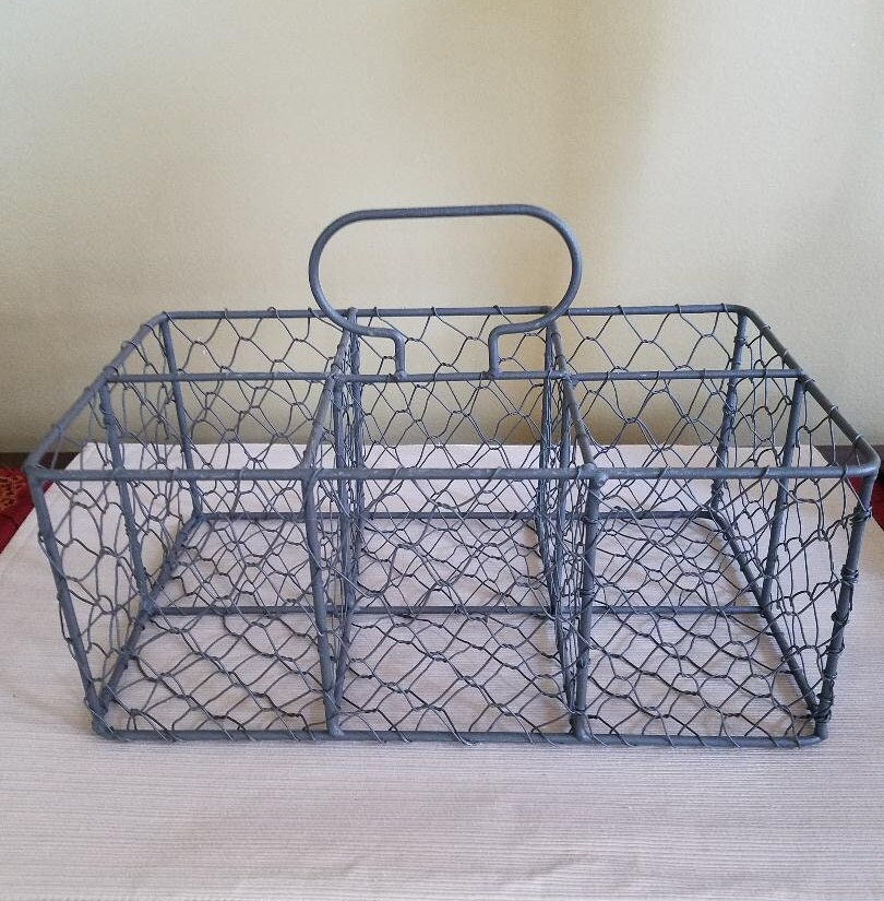 Vintage Rustic Wire Basket - Etsy