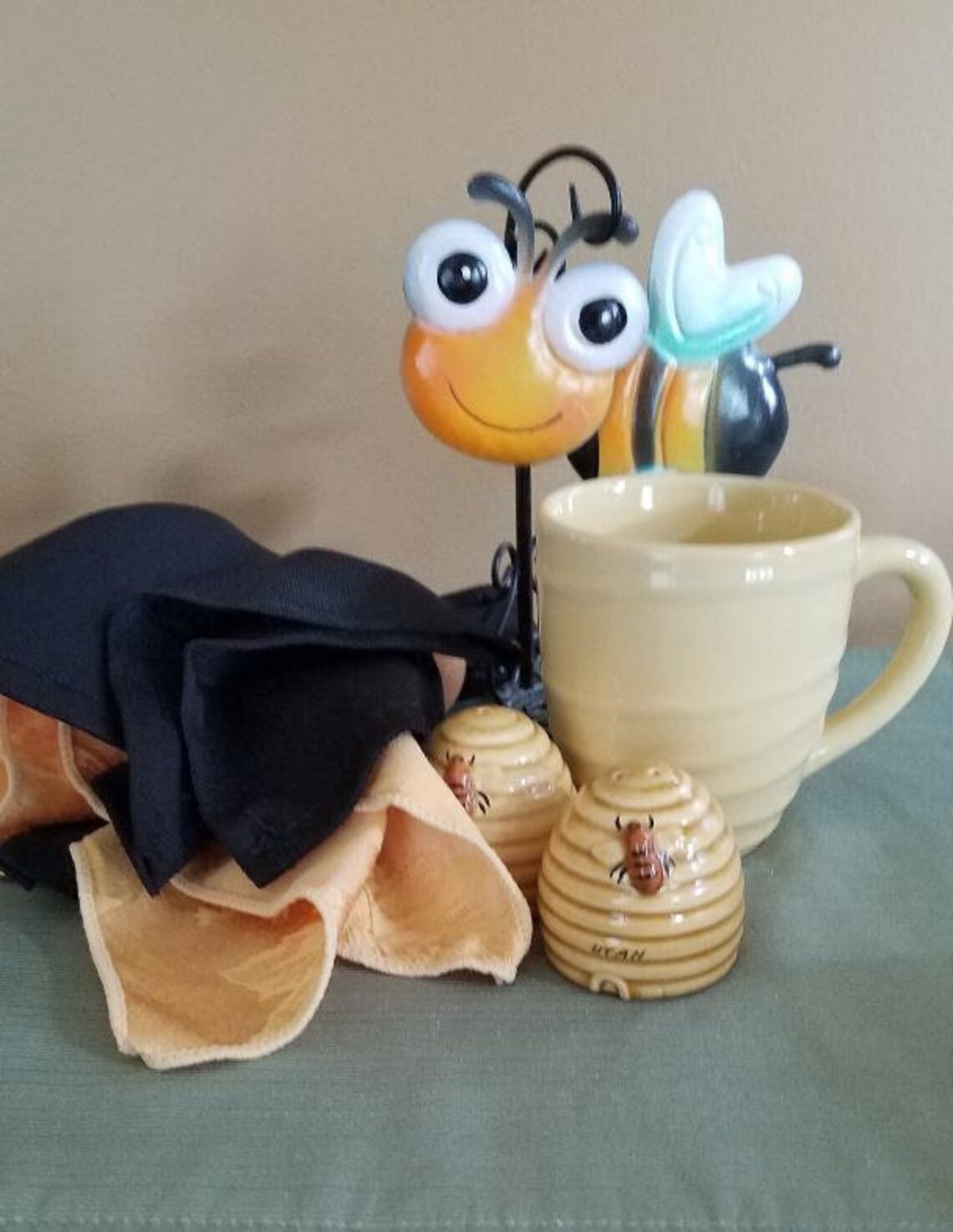 Six Beehive Swirl Ceramic Cups - Etsy