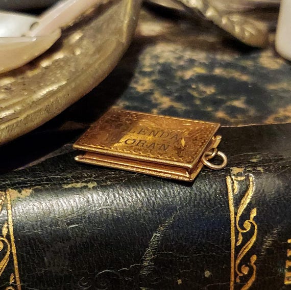 Vintage Book Locket With Name and Photo - Glenda Moran - Gem