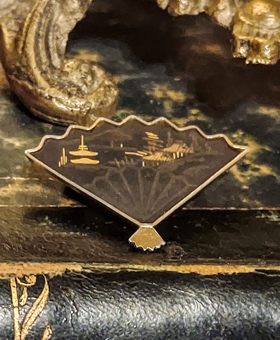 Vintage Damascene Fan Brooch - Gem