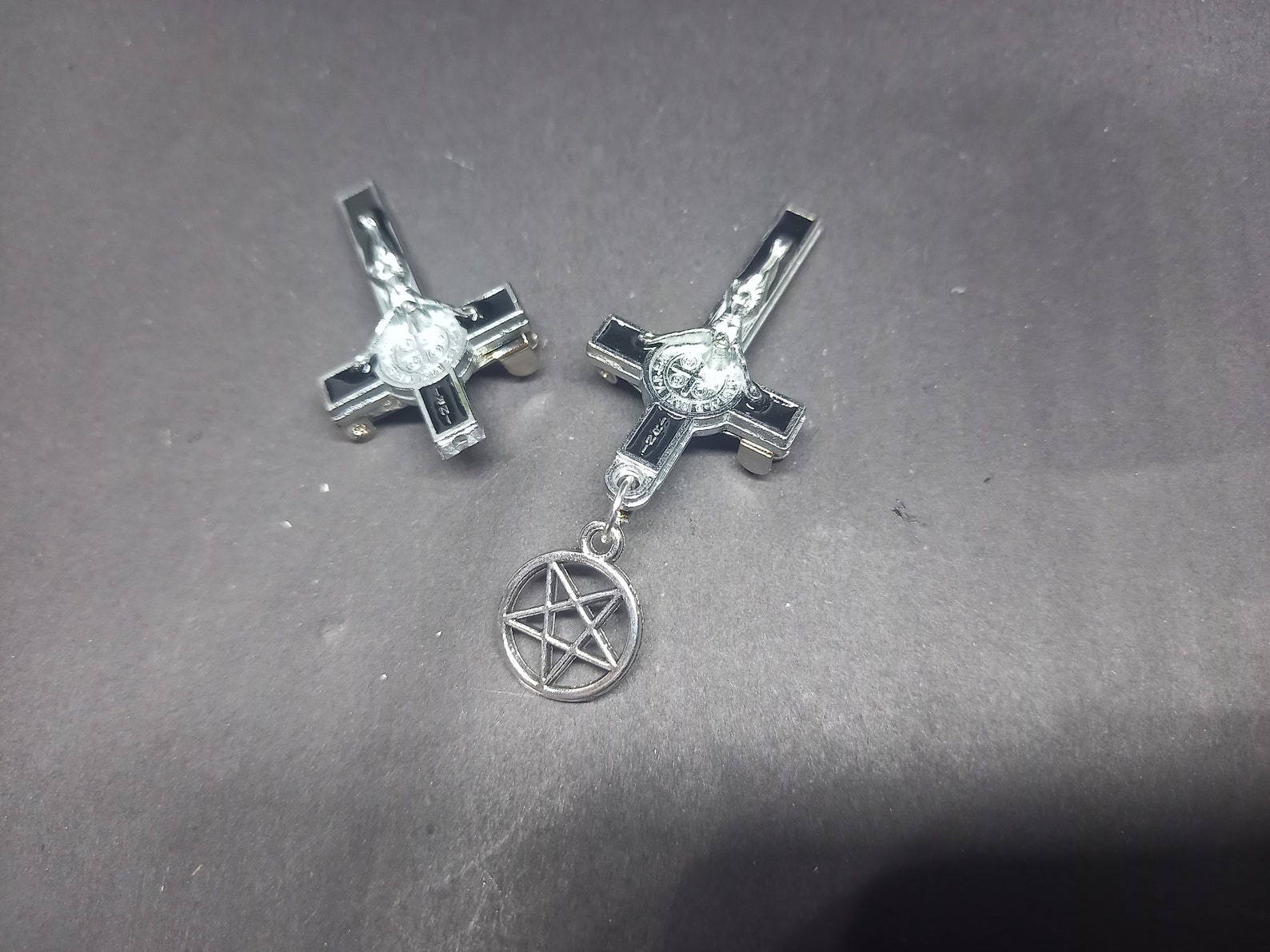 Inverted Metal Crucifix Pin Badge With Optional Inverted Pentagram ...