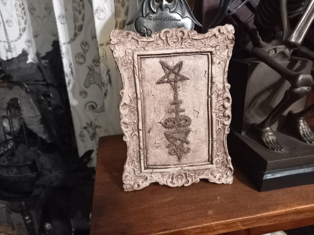 Unique Oddity Curiosity Goth Gothic Witchy Witch Witchcraft Occult ...