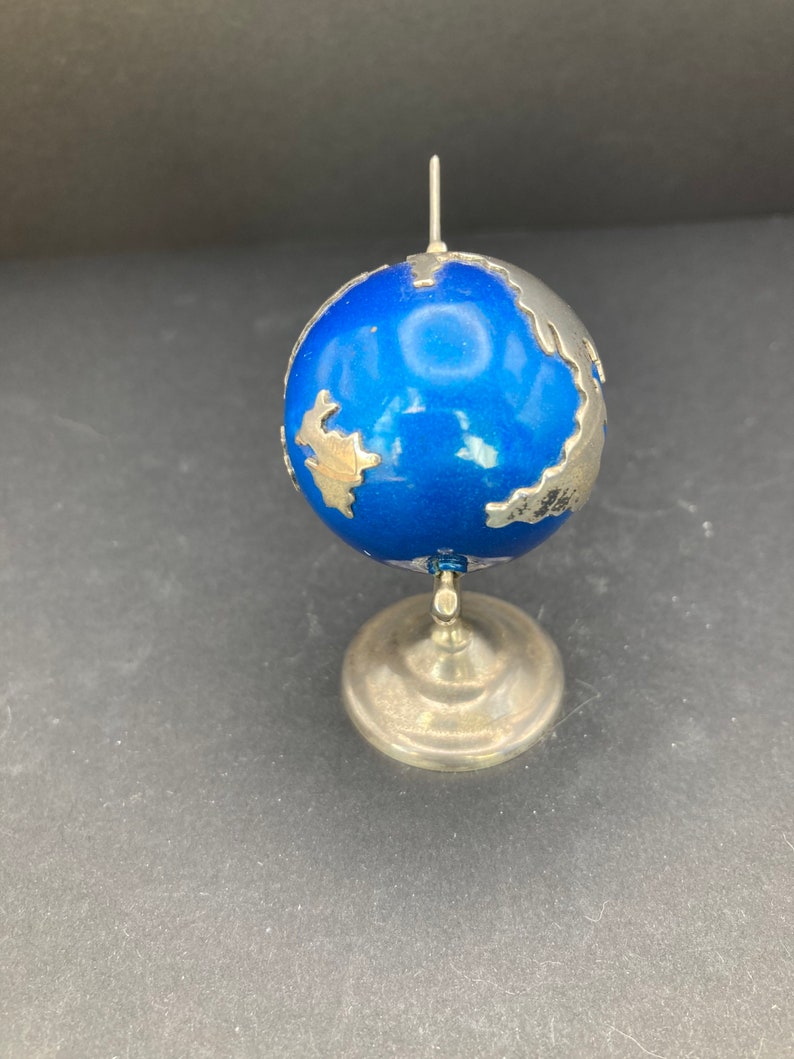 Spinning Mini Globe. Map of the World/earth. Blue and Silver. - Etsy