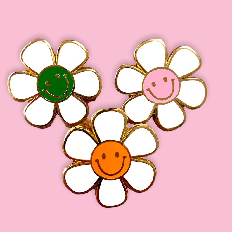 Hippy 70s Gold Flower Power Daisy Smiley Enamel Pin - Etsy