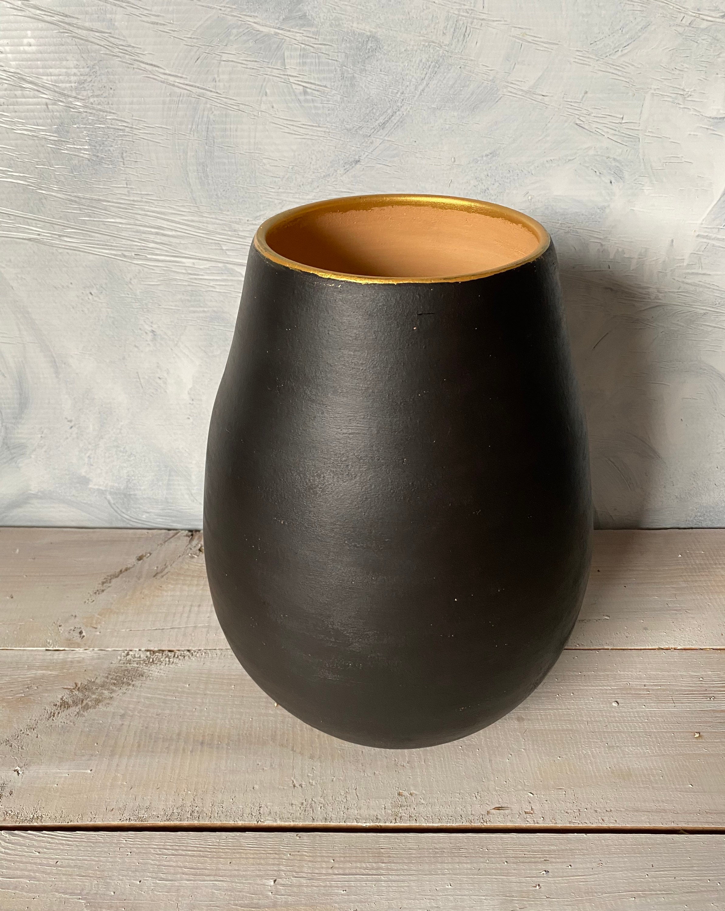 Big black matte Crock Pot Primitive Stoneware antique | Etsy