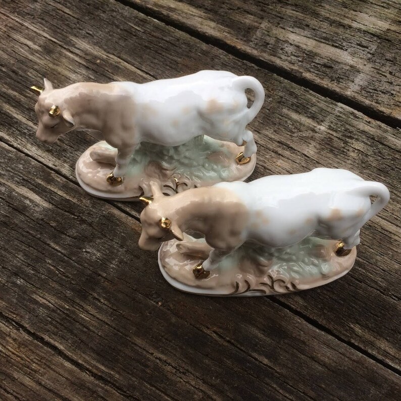 White Porcelain Figurine Bulls Ceramic Figurine Bulls - Etsy