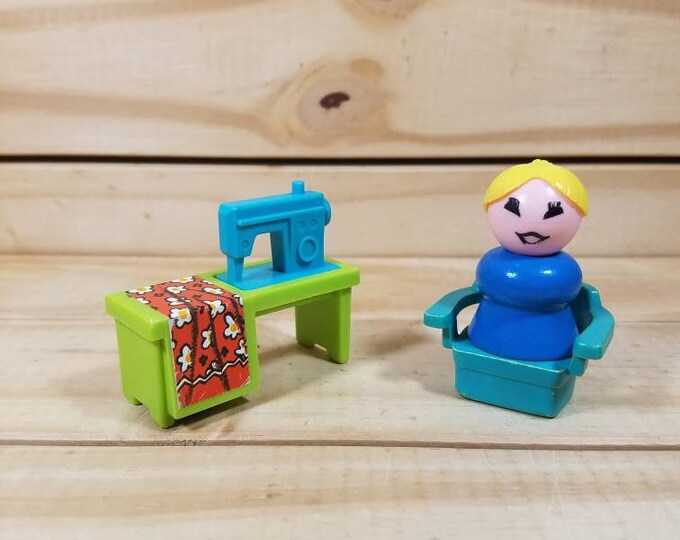 Sewing Machine Set ~ Vintage Fisher Price Little People's Sewing ...