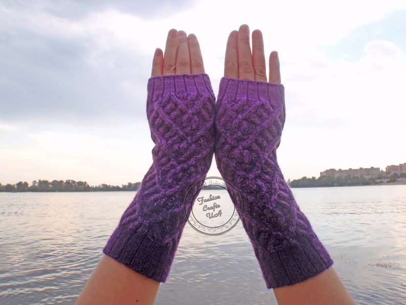 Fingerless gloves Gauntlets with a gradient Gloves and mittens | Etsy