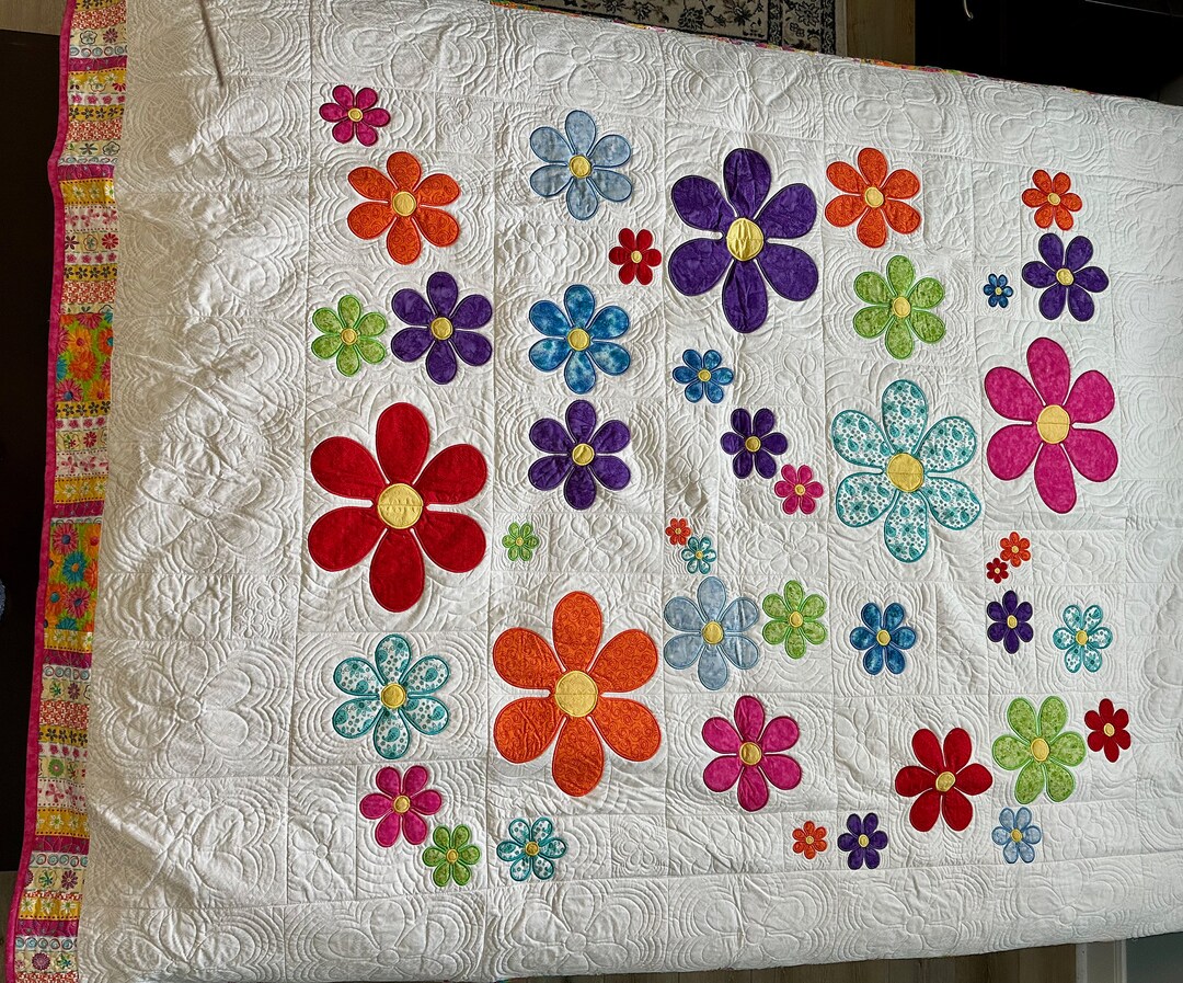 Beautiful Daisy Flower Queen Custom Quilt - Etsy